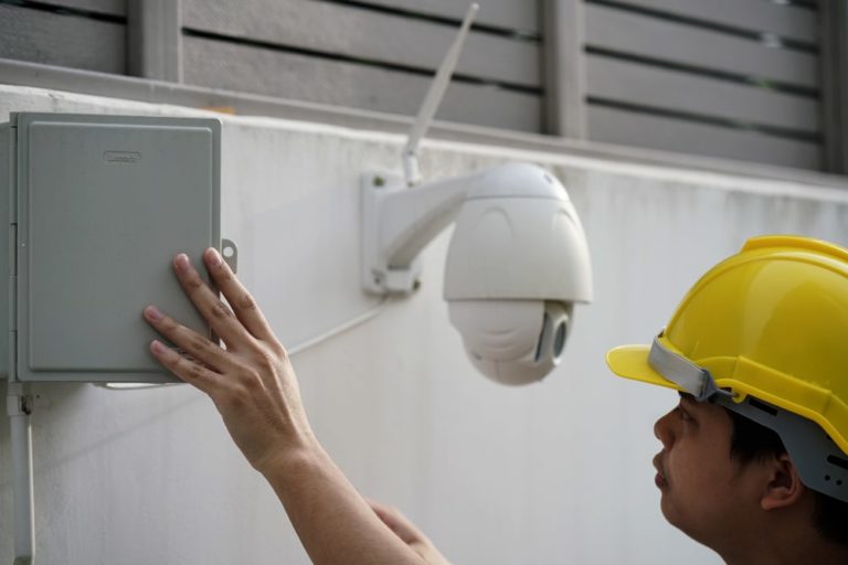 Choosing Local vs. National Security Company | Casa Security